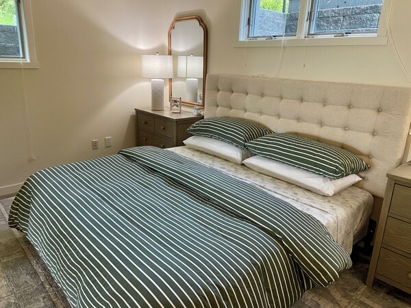 An Apartment With A View:  A Peaceful Getaway In Hudson, Ny - Hudson, NY