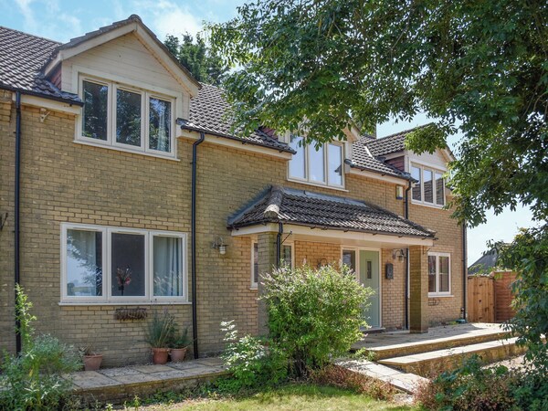 6 Bedroom Accommodation In Stonea, Near Ely - Cambridgeshire