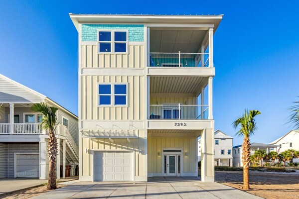 Havana Club, Navarre Beach - Navarre, FL