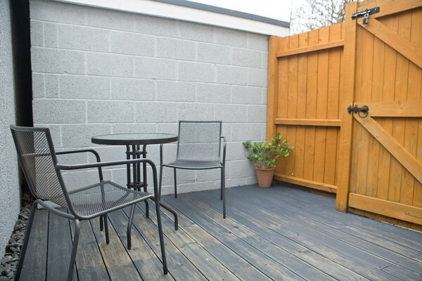 2 Bedroom Coach House - Mudeford