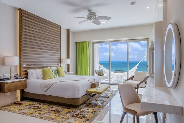 Chic Oceanfront Resort ~ Private Balcony ~ Playa Mujeres Tranquil White Sands - Isla Mujeres