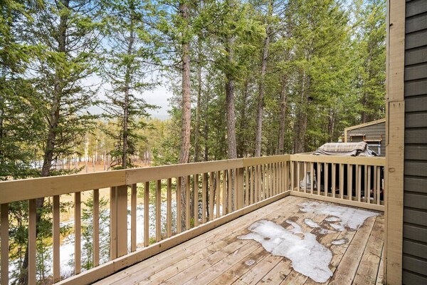 Golden Summit | Air Hockey | Wood Fireplace | Pets - Radium Hot Springs