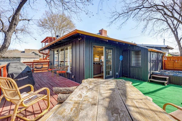 Creekside Cottage W/ Deck & Hot Tub In Belton - Temple, TX