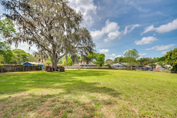 Stay & Play In Belleview: Welcoming Home W/ Yard - Ocala, FL
