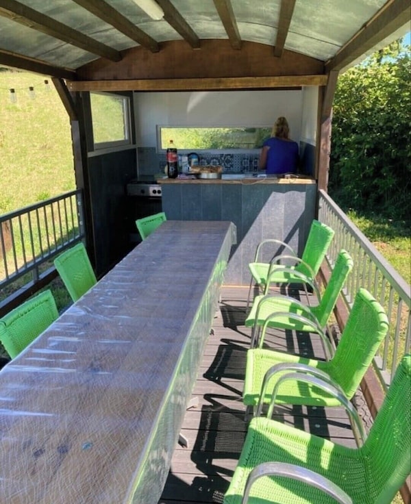 Fishing Lake With Cosy Cabin In Charming Saint-marien With Wifi. - クルーズ
