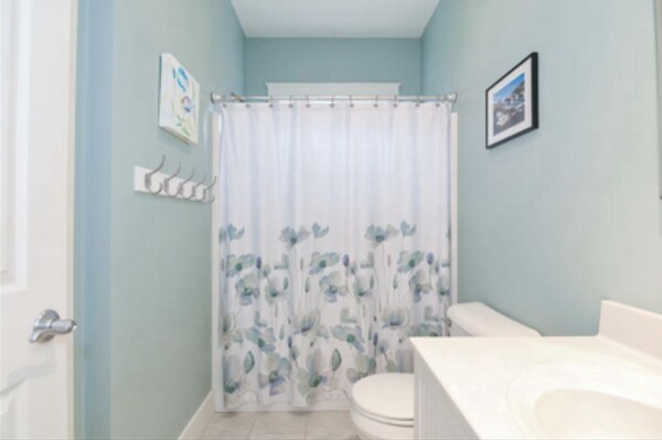 Charming 2-bedroom Cottage With Wifi, Fitness Room+ Pool, 5 Mins To Wells Beach - Wells, ME