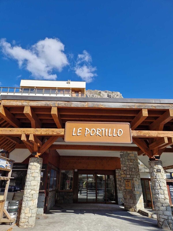 Spacious 65m² South-facing Duplex Apartment - Val-d'Isère