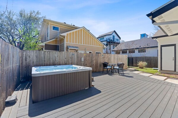East Austin Gem | Hot Tub | Perfect Location - West Lake Hills, TX