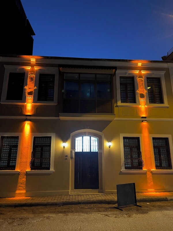 Spacious Large 3-bedroom Apartment In Antalya With Wifi, Ac, Joint Garden - Adalia