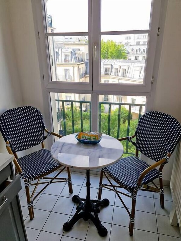 Appt 80m², 13 P,  Disneyland, Fibre, 2 Parkings - Disneyland París