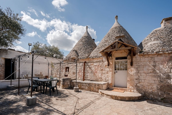 Trullo 'Happy Family' Con Vistas A La Montaña, Wi-fi Y Aire Acondicionado - Polignano a Mare