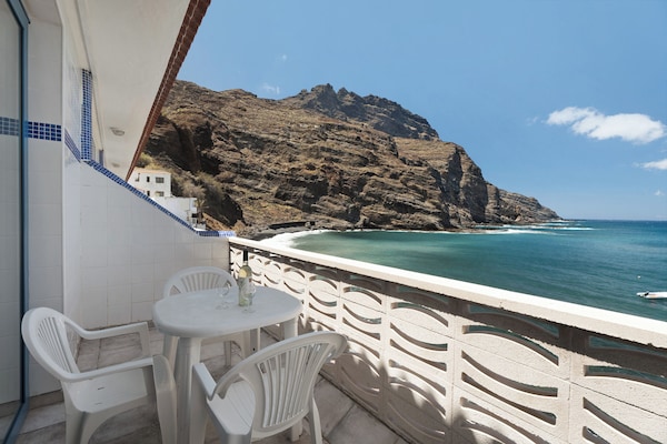 Appartement 'Playa Azul - 6' Met Uitzicht Op Zee, Privé Terras En Wi-fi - La Gomera