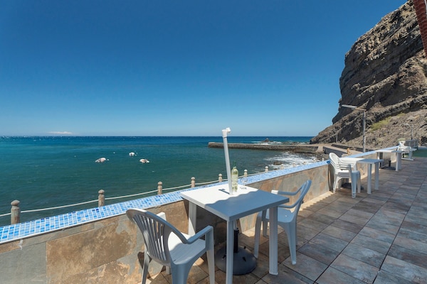 Apartamento 'Playa Azul - 2' Con Vistas Al Mar, Terraza Privada Y Wi-fi - Valle Gran Rey