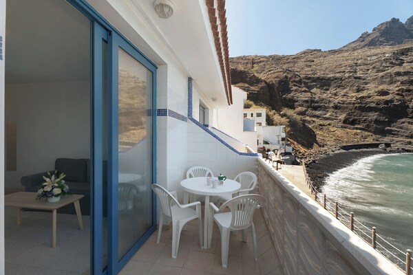 Apartment 'Playa Azul - 7' With Sea View, Private Terrace And Wi-fi - La Gomera