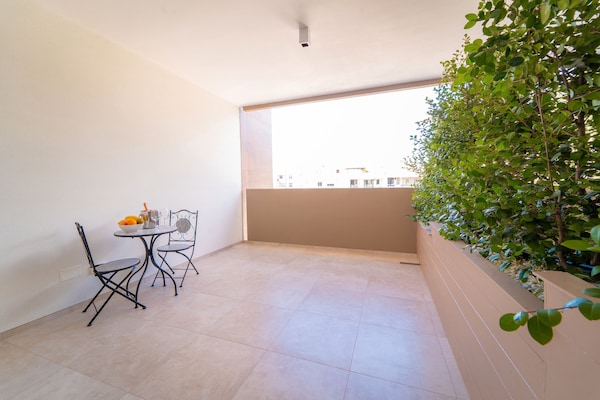 Apartamento 'Calma' Con Terraza Compartida, Wi-fi Y Aire Acondicionado - Mola di Bari