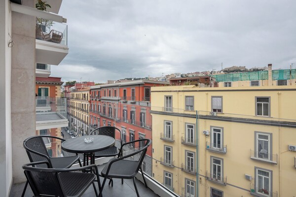 Appartamento 'Family - Zona Lungomare' Con Balcone, Wi-fi E Aria Condizionata - Napoli