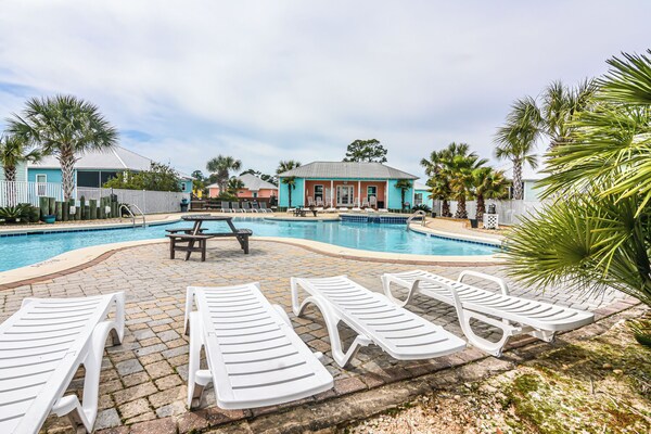 4009 Cottage With Pool And Beach Access - Alabama