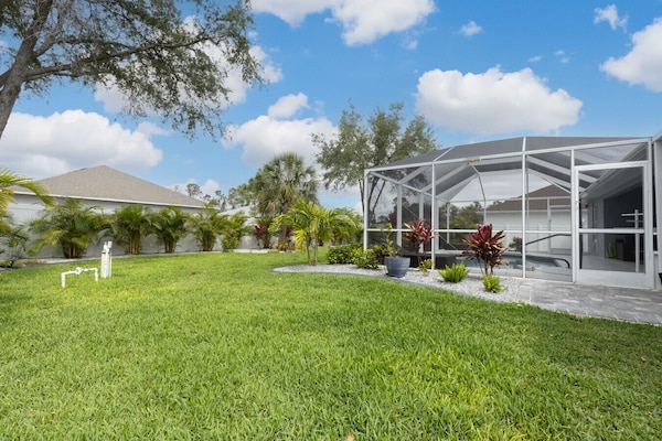 Sunny 3 Br Venice Home With Pool & Parking - Port Charlotte, FL