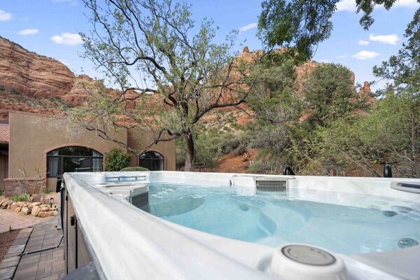 Best Views In Chapel Area! Gorgeous Home W/swimspa - Sedona, AZ