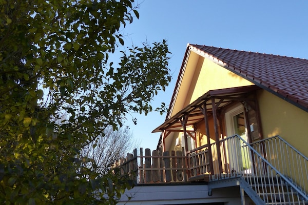 Vacation Apartment Rehblick - *2025 New* 3-room Apartment Rehblick, Shower/wc, 57 Sqm - Markdorf