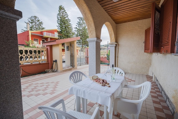 Holiday Home In Lu Bagnu Near Beaches - Castelsardo