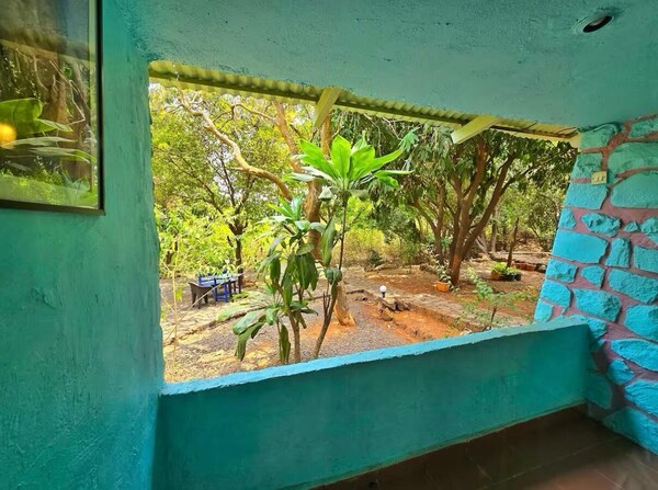 Aqua Cabin Pool-fast Wifi-nature Retreat - Lonavla