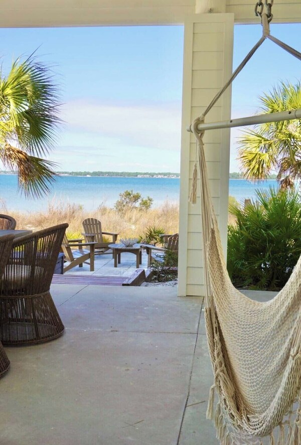 ️Pearl Hideaway: 30a Style Luxury Waterfront Home | Stunning Sunsets️ - Navarre, FL