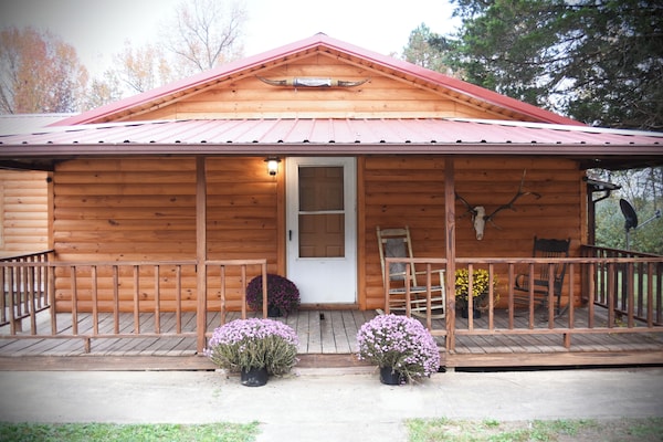 Charming 3-bedroom Rustic Cabin With Wifi In Wonderful Williamsburg - Kentucky