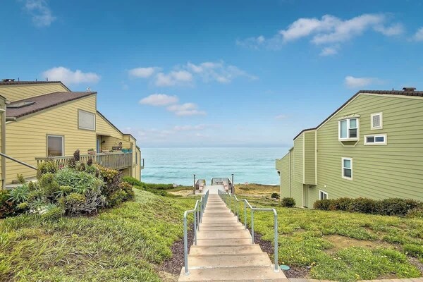 Sea Bluff - Direct Beach Access - Encinitas, CA