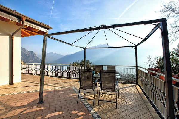 Casa Panorama Tremosine, Tremosine, Italy - Pieve