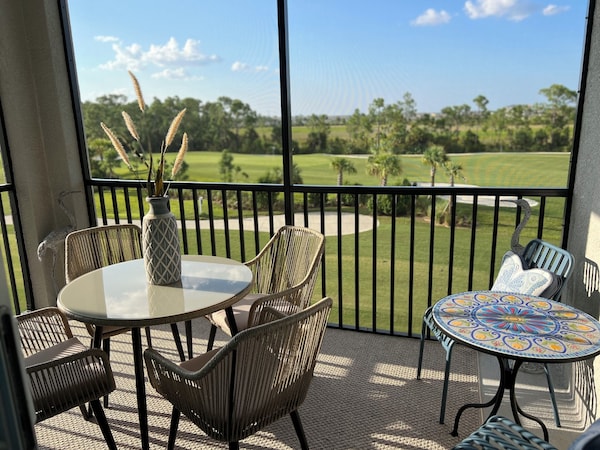 Beautifully Decorated 2 Bedroom/2 Bathroom, Wellen Park Golf/country Club Villa. - North Port, FL