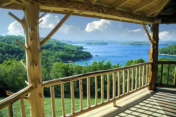 Beaver Lake Cabin With Boat Dock/swim Deck/boat Slips, Incredible Lake View! - Beaver Lake, AR