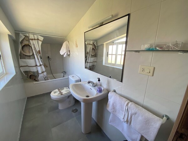 Apartamento Abuhardillado Con Vistas Hacia La Desembocadura: Ideal Parejas - La Guardia, España