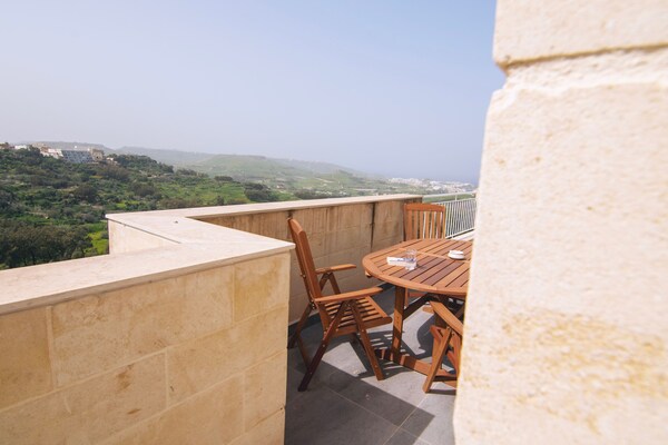 The Valley Collection - Suite B19 - Malta
