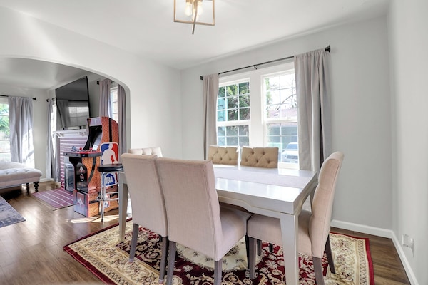 Charming 3-bedroom House In Wonderful Eugene Close To Campus - Eugene
