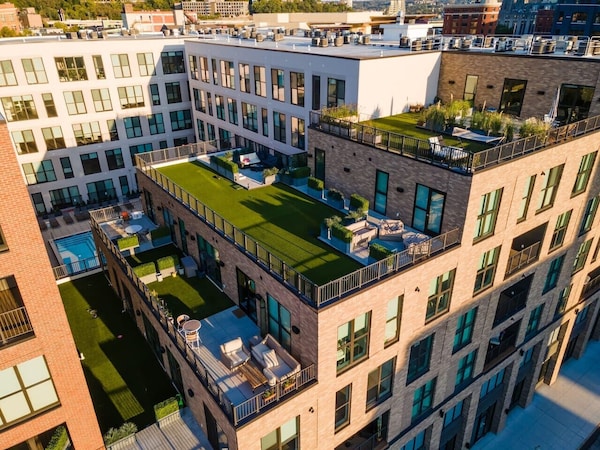 Otr | King Bed L Free Parking | Gym | Top Floor - Cincinnati, OH