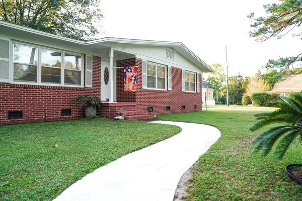 Discover Your Cozy Comfort In Historic Downtown Milton, Florida & River Walk - Milton, FL