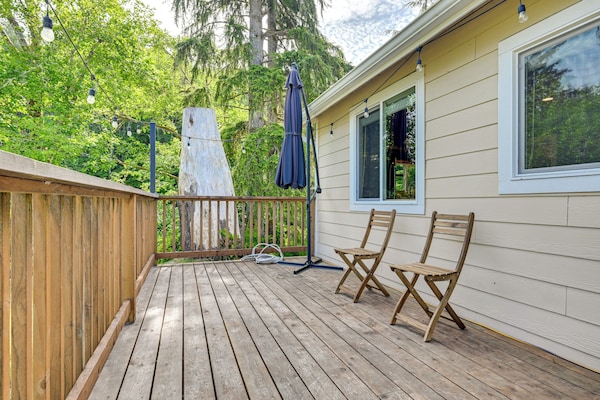 Walk To Beach: Creek-front Sekiu Home W/ Fire Pit! - Neah Bay, WA