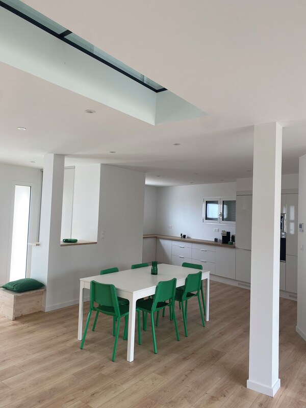 Maison Lumineuse Avec Plancher En Verre ! - Eysines