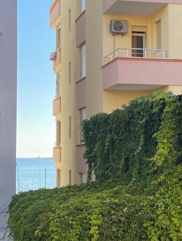 Beautiful 1 Bedroom Apartment Right On Durres Beach - Durres