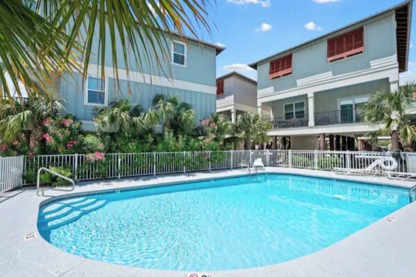4 Bedroom Cottage Steps From Beach With Pool - Alabama