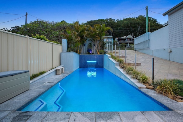 5bdrm Panoramic Waterfront I Jetty & Pool - Australian Reptile Park, Somersby