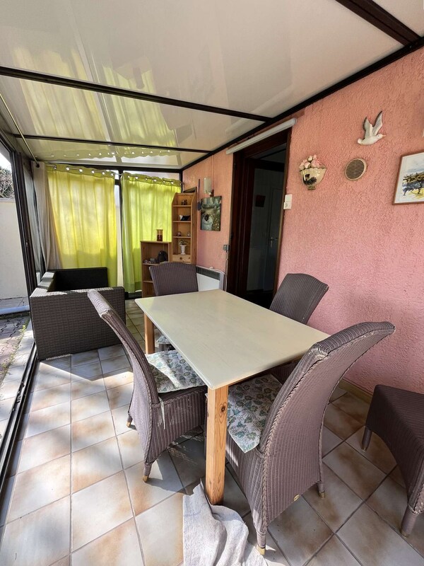 Jolie Villa Climatisée 5 Couchages, Résidence Les Tamaris, Wifi,  Portiragnes Plage - Portiragnes