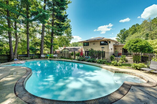 Modern Frank Lloyd Wright-inspired Oasis W/ Pool In Washington Dc Retreat - Washington D. C., DC