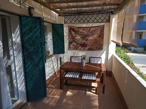 Apartamento 'El Cantil' Con Terraza Privada, Jardín Compartido Y Wi-fi - Isla Cristina