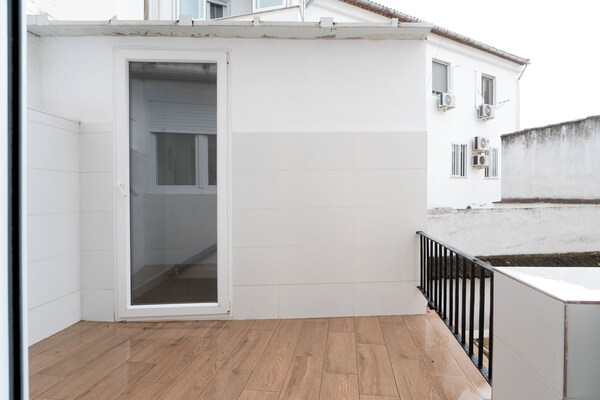 Apartamento 'La Victoria A 2 Hab' Con Terraza Privada, Wi-fi Y Aire Acondicionado - Andújar