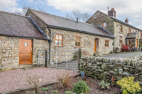 The Stables At Brambles Farm - Rudyard Lake