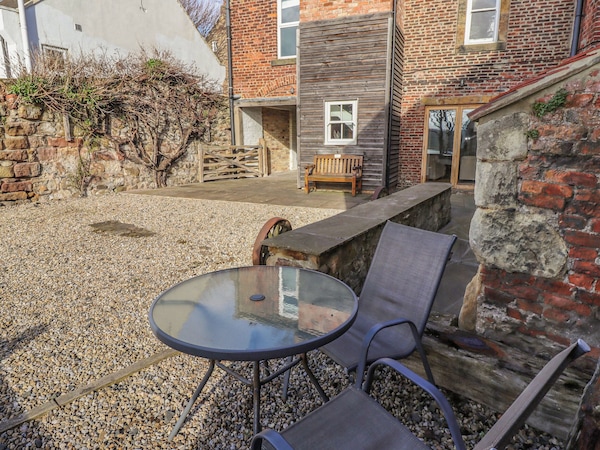 Seafield Granary, Romantic, Character Holiday Cottage In Alnmouth - Alnmouth