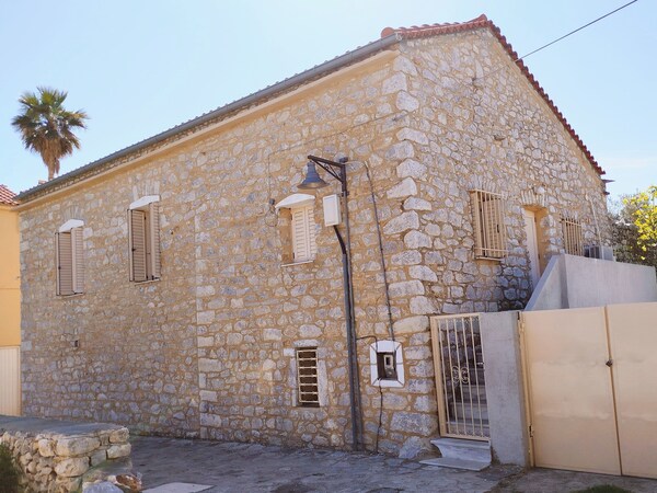 Charming Cottage With Ac And Wifi In Lovely Areopoli - Greece