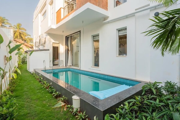 Telferk 4bhk Luxurious Villa I Private Pool & Garden I Wifi I Anjuna Goa - Anjuna